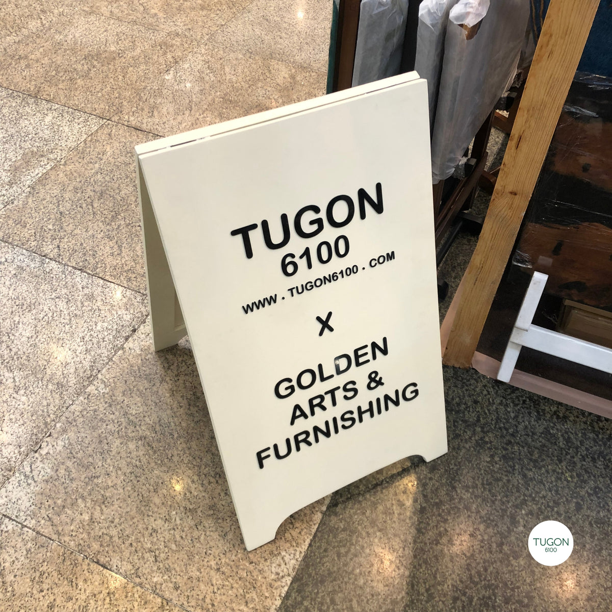 FOLDING STANDEE SIGNAGE – Tugon 6100
